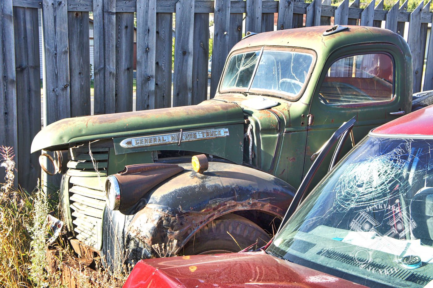 Red Wrecker, Montana – Junkyard Junkie